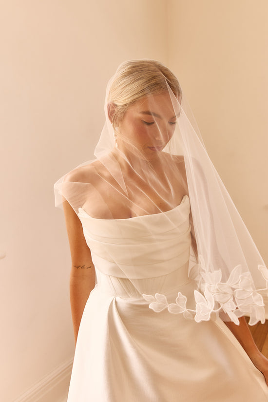 Sage Embroidered Floral Veil – Dove Grey Bridal